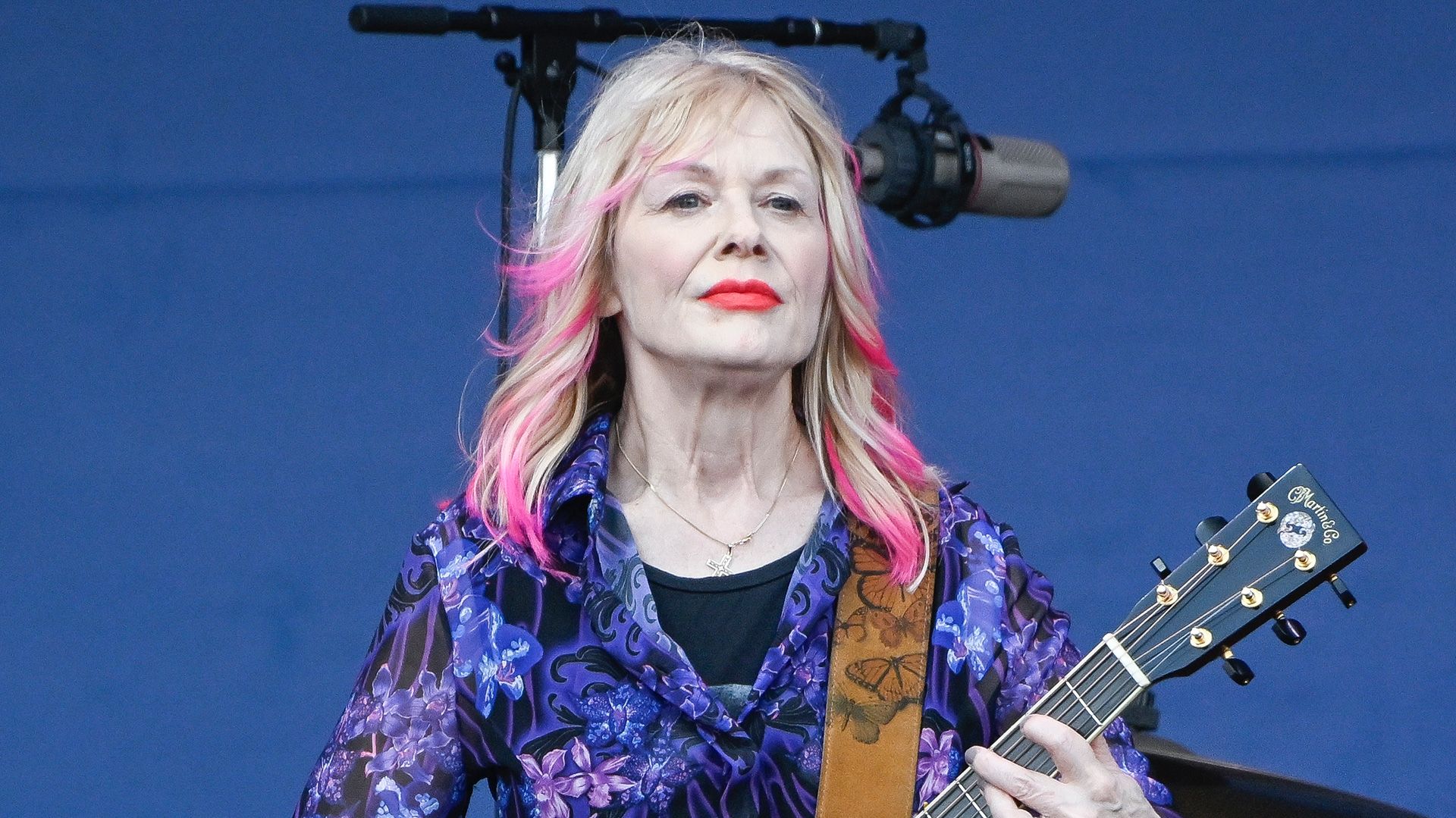 Nancy Wilson: The Rock and Roll Trailblazer – oscaronguitars.com